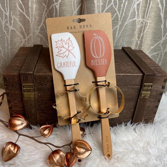 Rae Dunn | Accents | Rae Dunn Fall Grateful Blessed Pumpkin Bake Cook ...